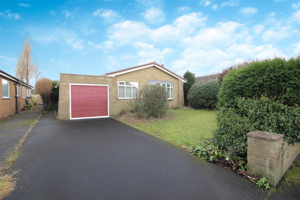 Ninelands Spur, Garforth Leeds, 3 bedroom, Bungalow - Detached